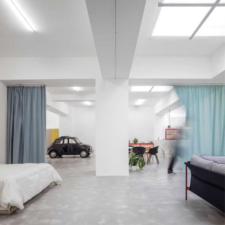 Wohnideen einrichten » Ein Auto im Haus!