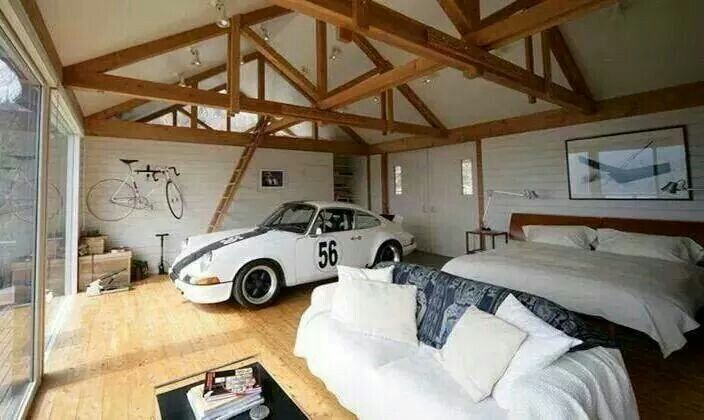 Wohnideen einrichten » Ein Auto im Haus!